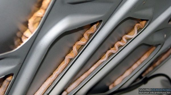 Engine compartment - Sound Deadening